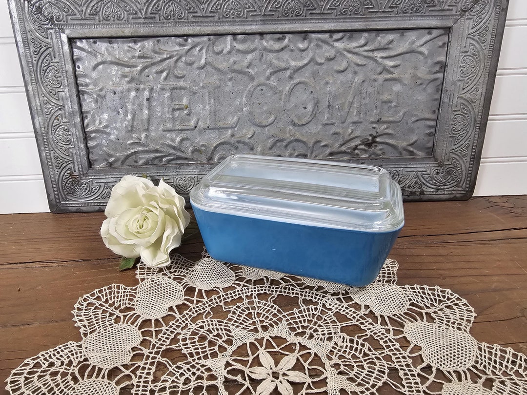 1950s Blue by Pyrex Refrigerator Box With Sunshine Back Stamp and Lid ...