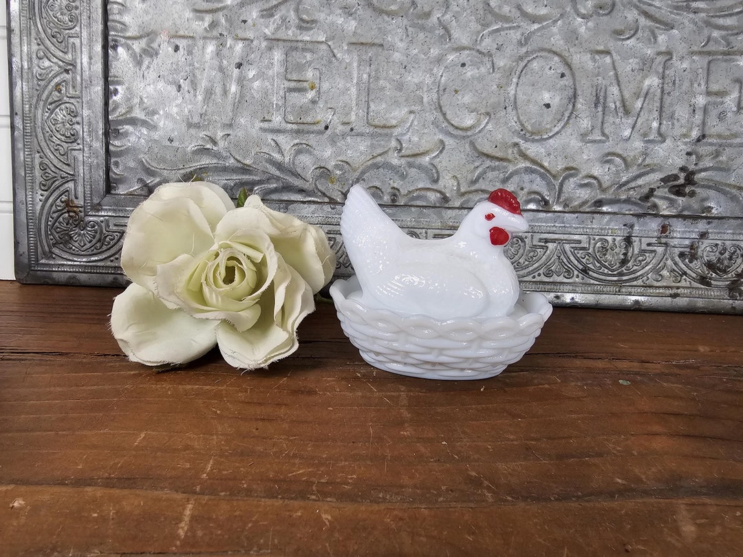Westmoreland Glass Co. Small Milk Glass Nesting Hen Milk Glass Hen on ...