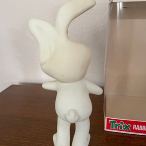 Vintage RARE Trix Rabbit Figure, 1970's Product People Trix Rabbit ...