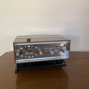 Vintage Zenith Radio, 1970's Zenith AM/FM Radio, Model C467W, Pedestal ...