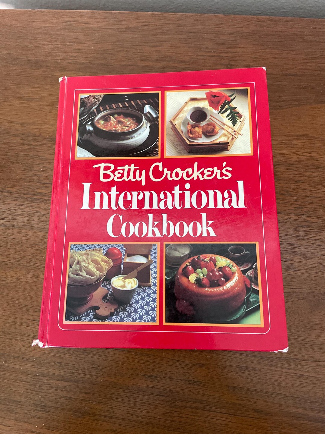 Vintage International Cookbook, 1980's Betty Crocker's International ...