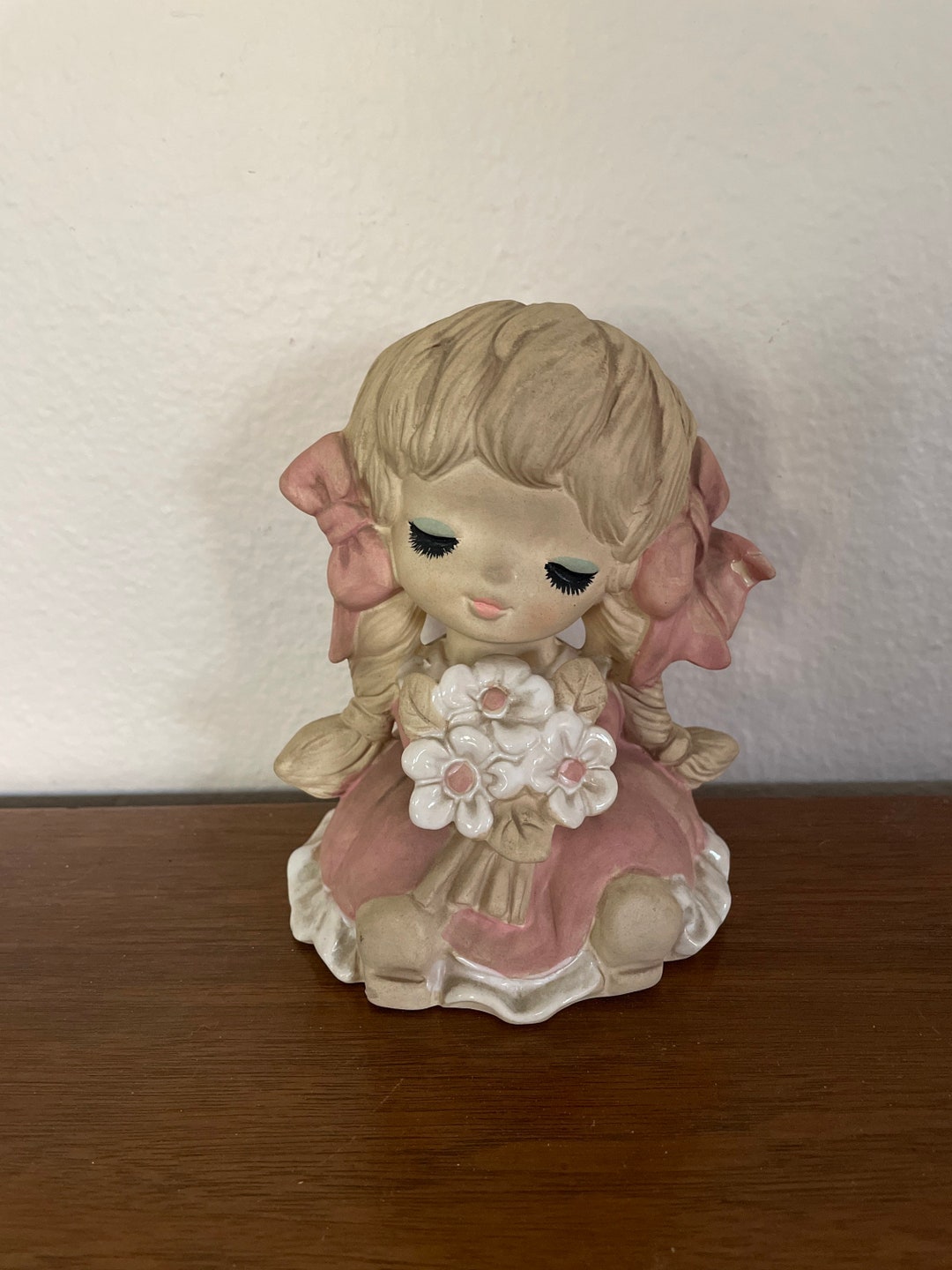 Vintage Girl Musical Figurine, 1970's UCTCI Japan Ceramic Girl Figurine ...