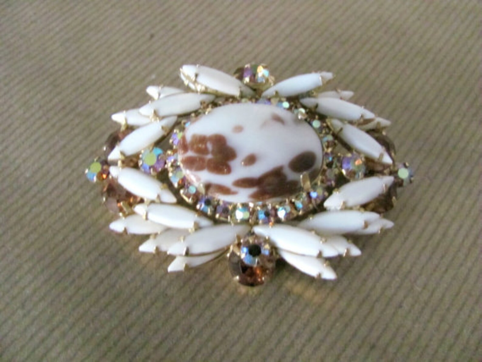 Vintage Rhinestone Brooch 1960's D & E Juliana Copper - Etsy