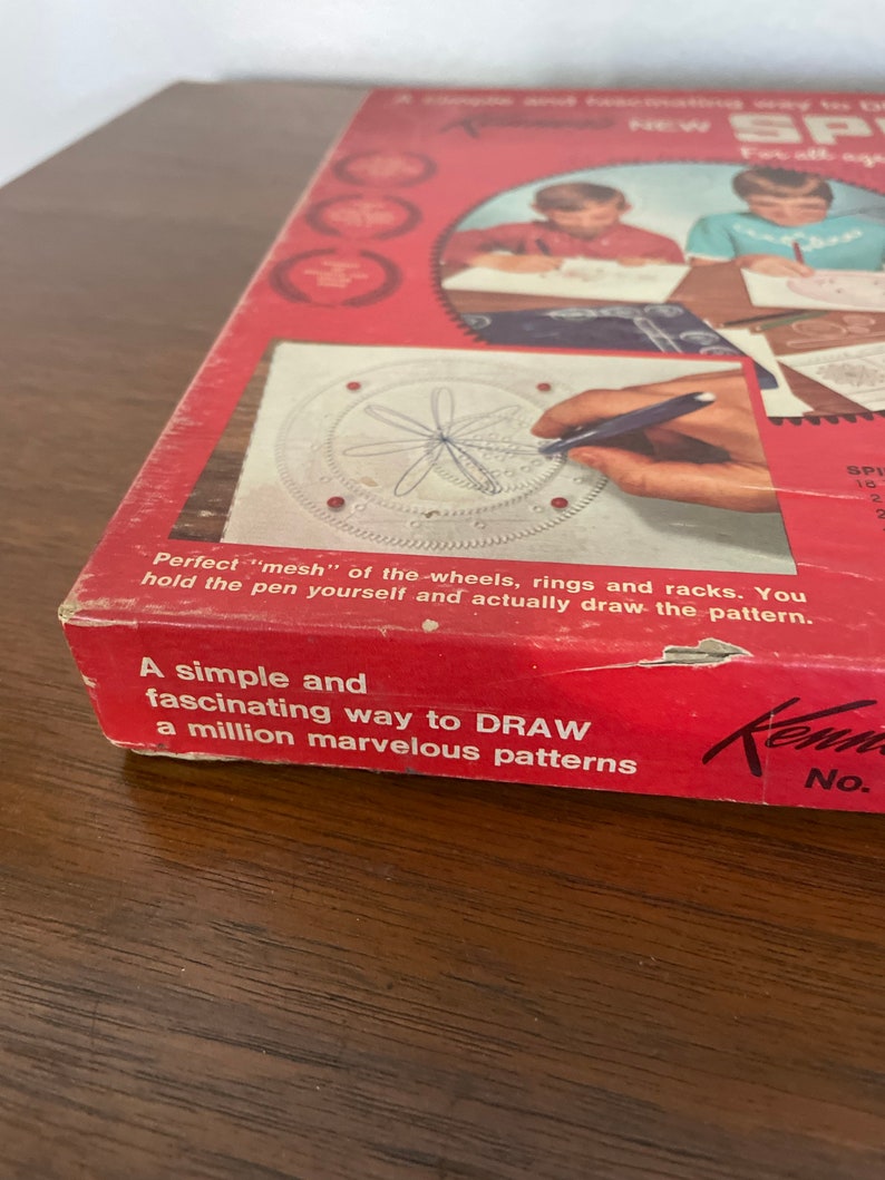 Vintage Spirograph Set, 1960's Kenner's Spirograph Drawing Set ...