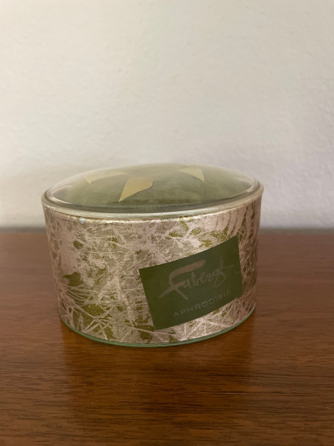 Vintage Dusting Powder, 1970's Faberge Aphrodisia Bath Powder, Dusting ...