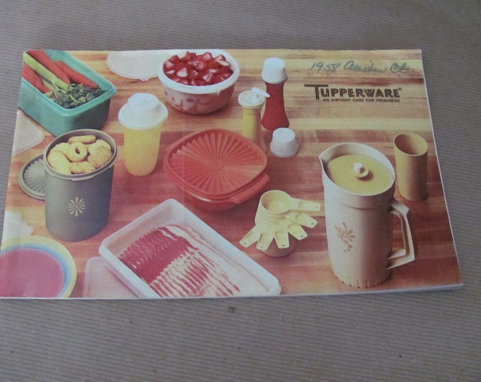 Vintage Tupperware Catalog, 1970's Tupperware Home Parties Catalog ...