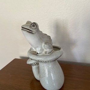 Vintage Frog on Toadstool Planter, 1970's Howard Pierce Pottery Frog ...
