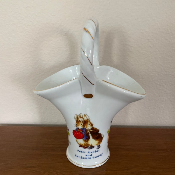 Peter Rabbit Ceramic Vase - Etsy