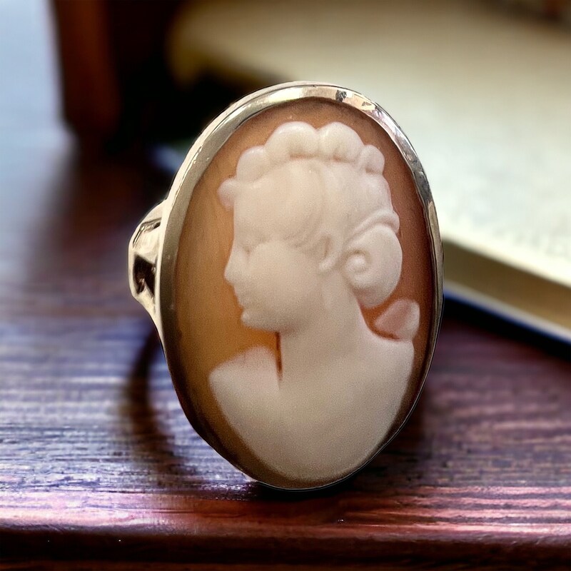 Vintage Cameo Ring - Etsy