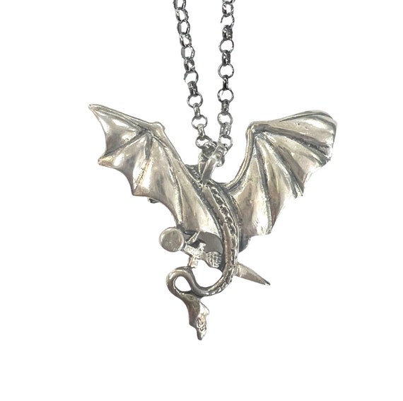 1990s WTS Flying Dragon Pendant with Dagger and Red S… - Gem