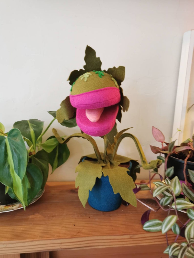 Felt Audrey 2. Little Shop of Horrors Audrey 2 Puppet. Audrey | Etsy