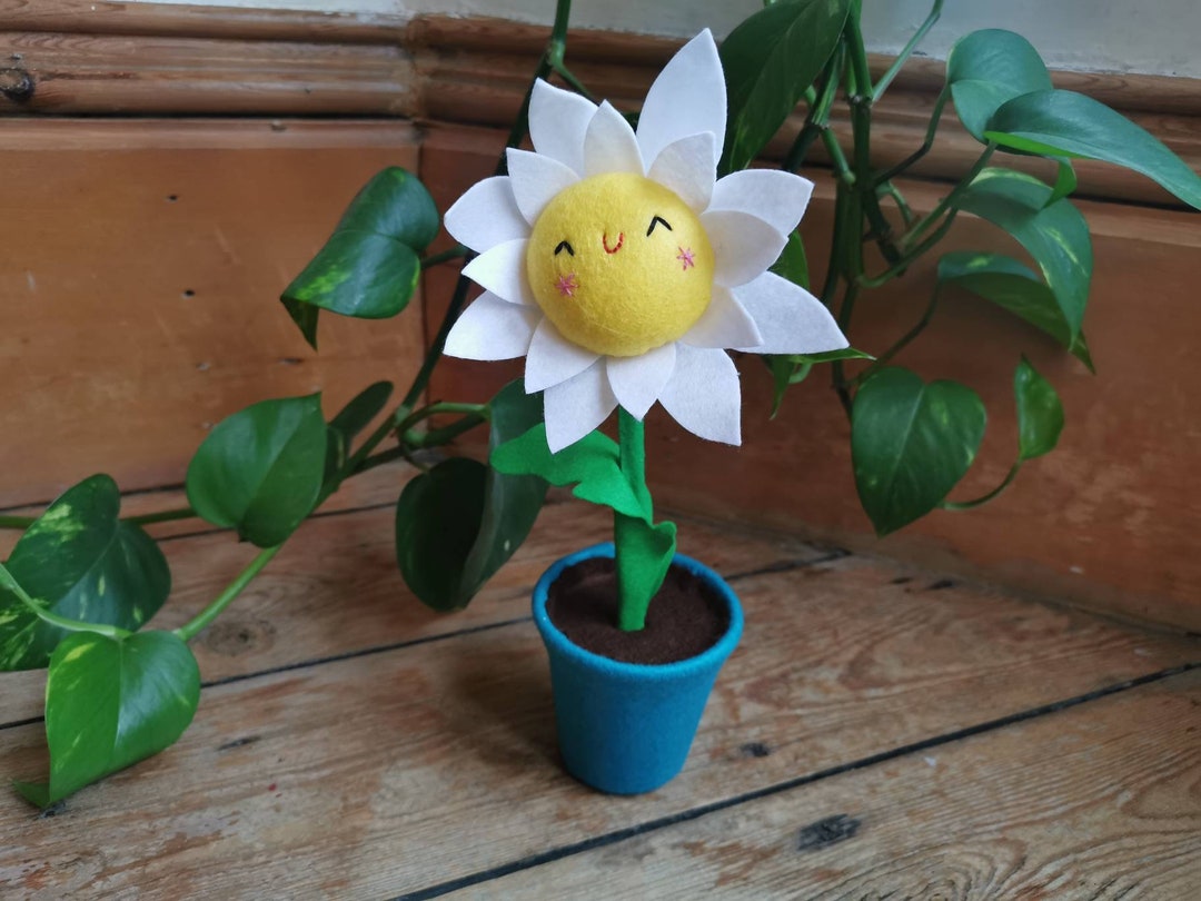 Kawaii, Cute Felt Daisy, Kawaii Style Daisy, Kawaii Flower, Daisy With ...