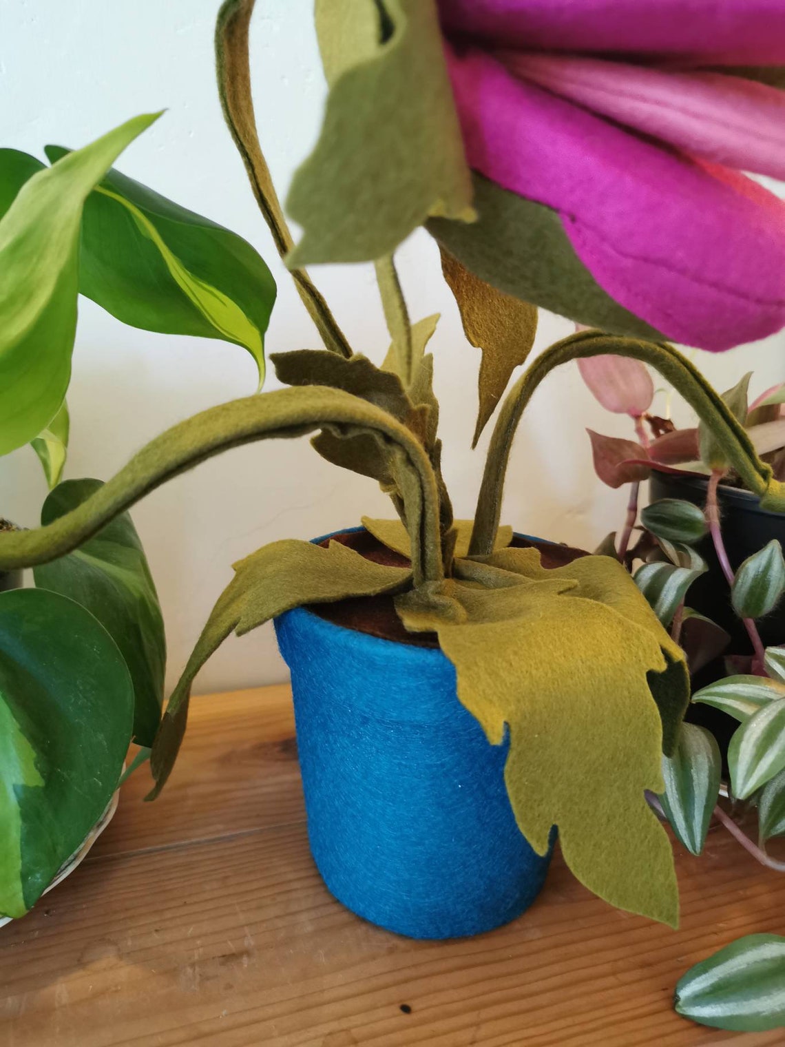 Felt Audrey 2. Little Shop of Horrors Audrey 2 Puppet. Audrey | Etsy