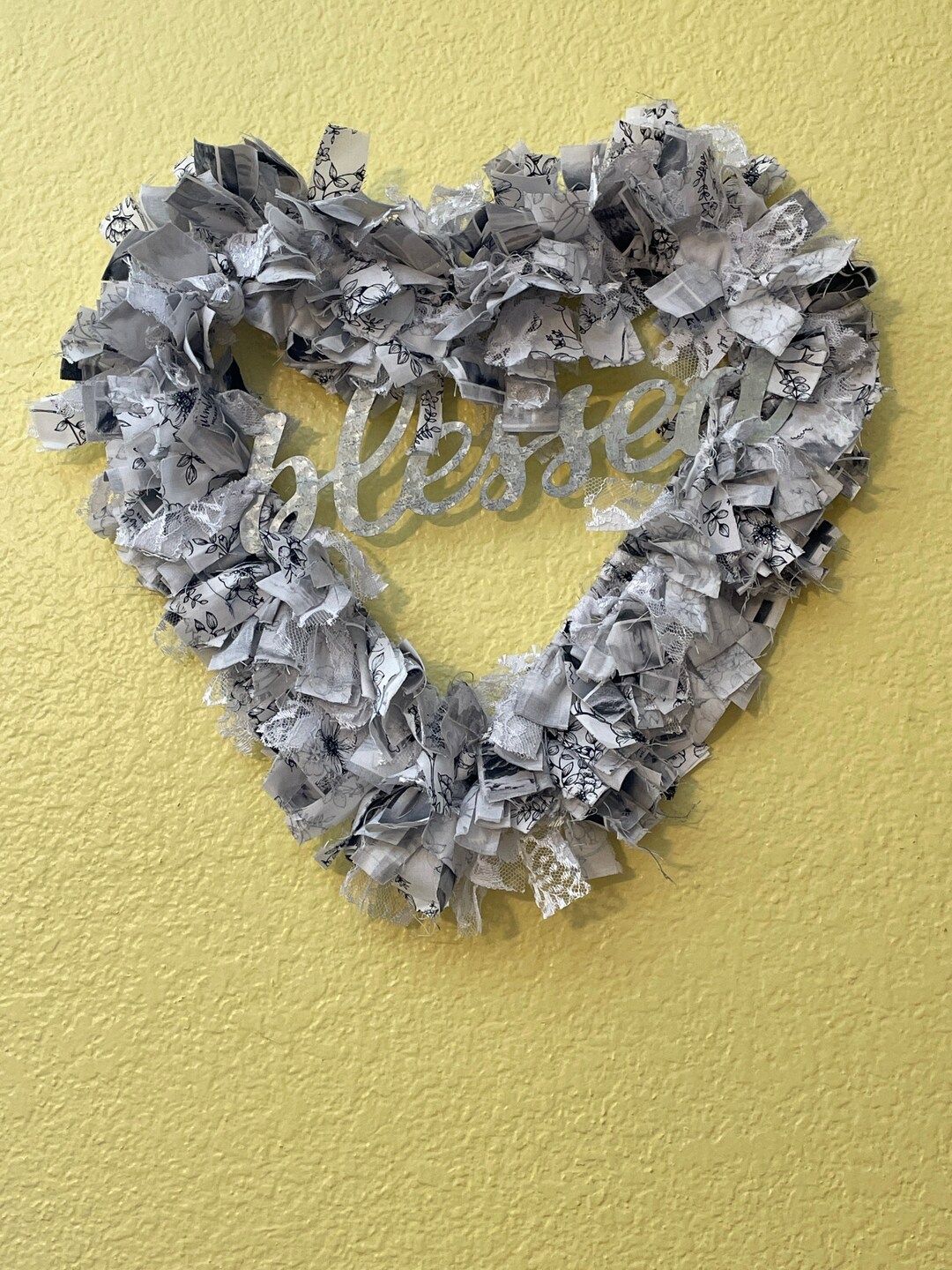Rag Tie Fabric Heart Wreath With Bible Verses Fabric in Black, White ...