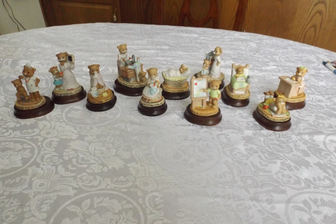 Lefton Vintage Lot 11 Mini Figurines Honey Bears on Wooden Pedestals of ...