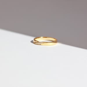 Mobius Band II (3mm) - Solid 14K Yellow Gold Mobius Twist Diamond ...