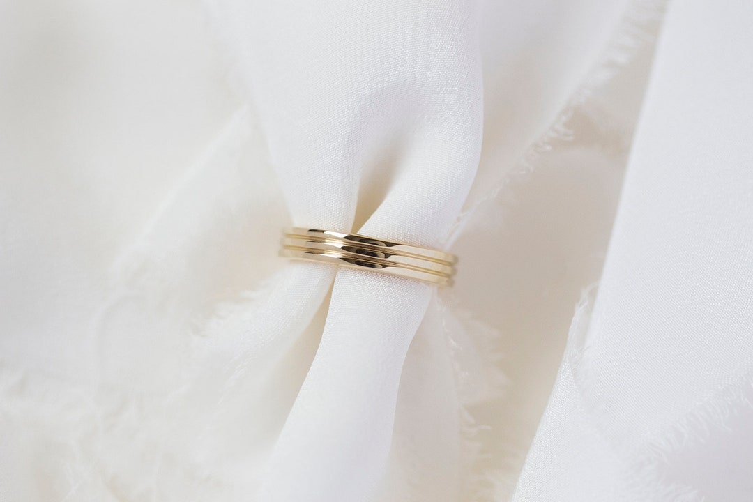 Castor Band (4mm) - Solid 14K Yellow Gold Wedding Line Ring Band ...