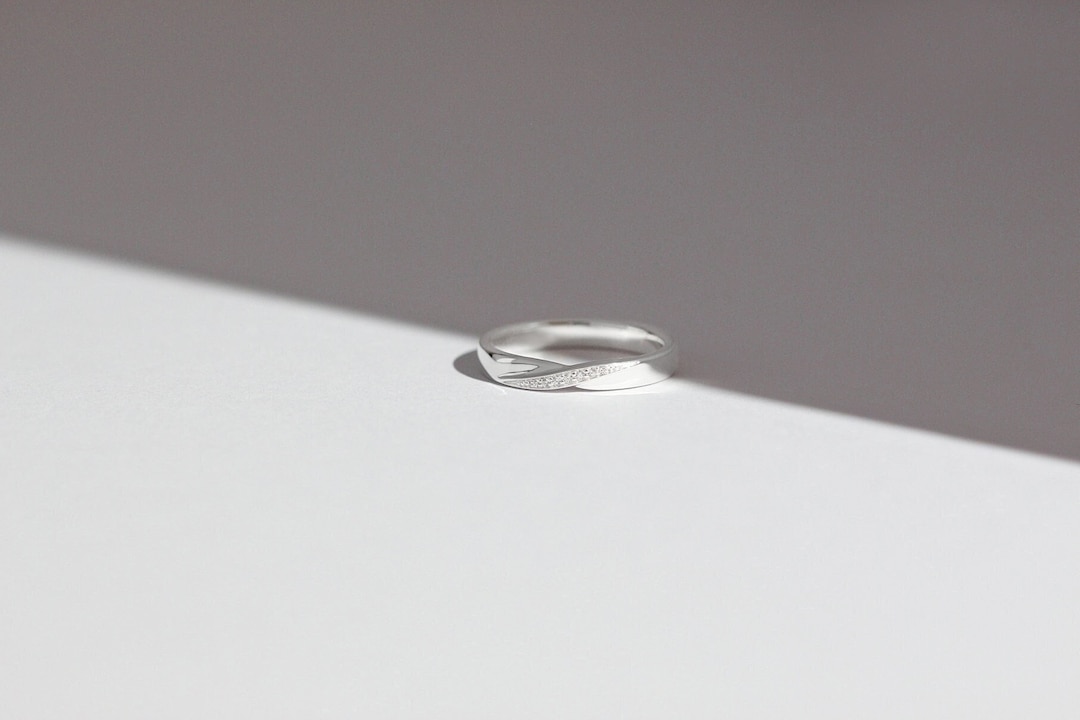 Mobius Band II (3mm) - Solid 14K White Gold Mobius Twist Diamond ...