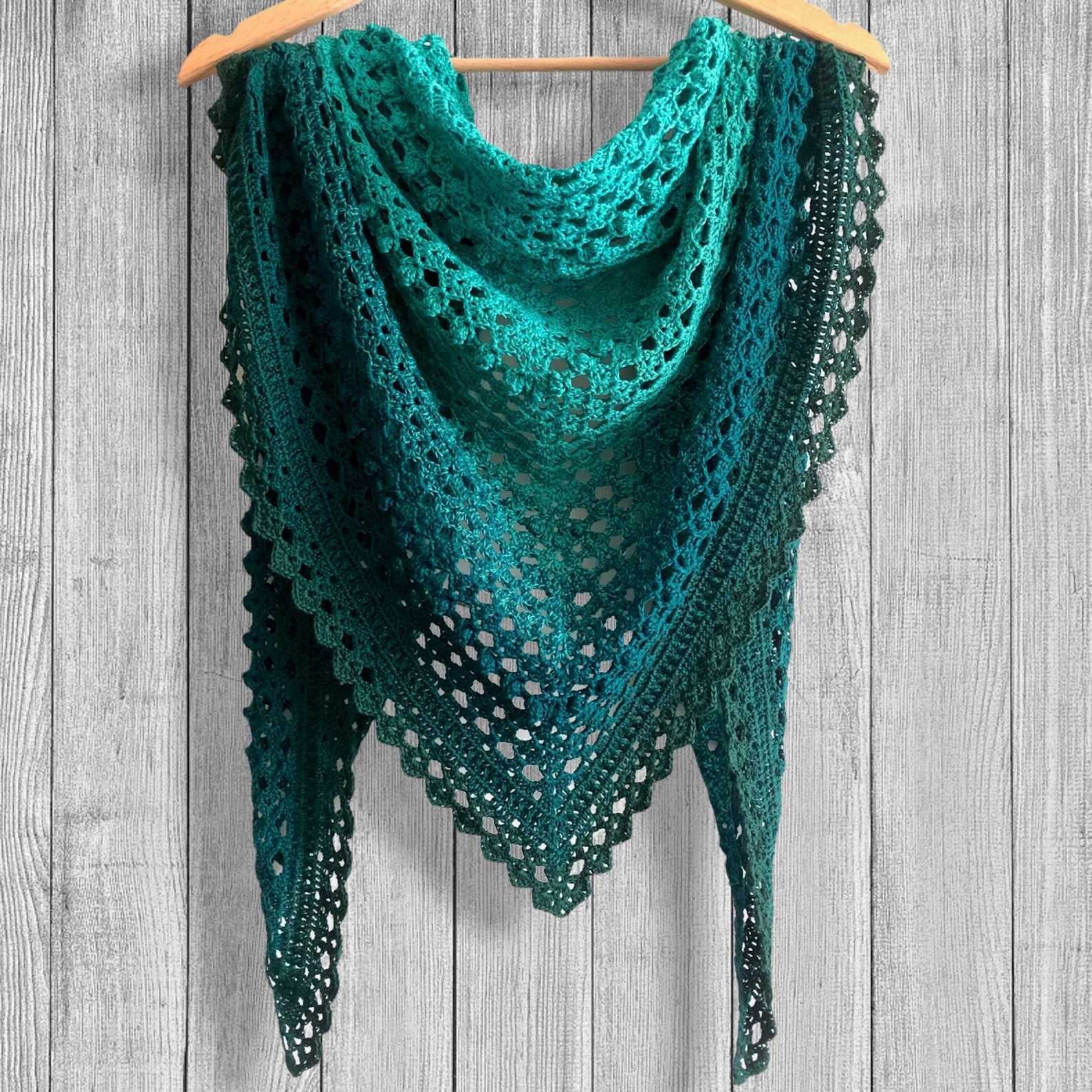 SKYE CLASSIC Crochet Shawl Pattern Crochet Pattern Shawl - Etsy