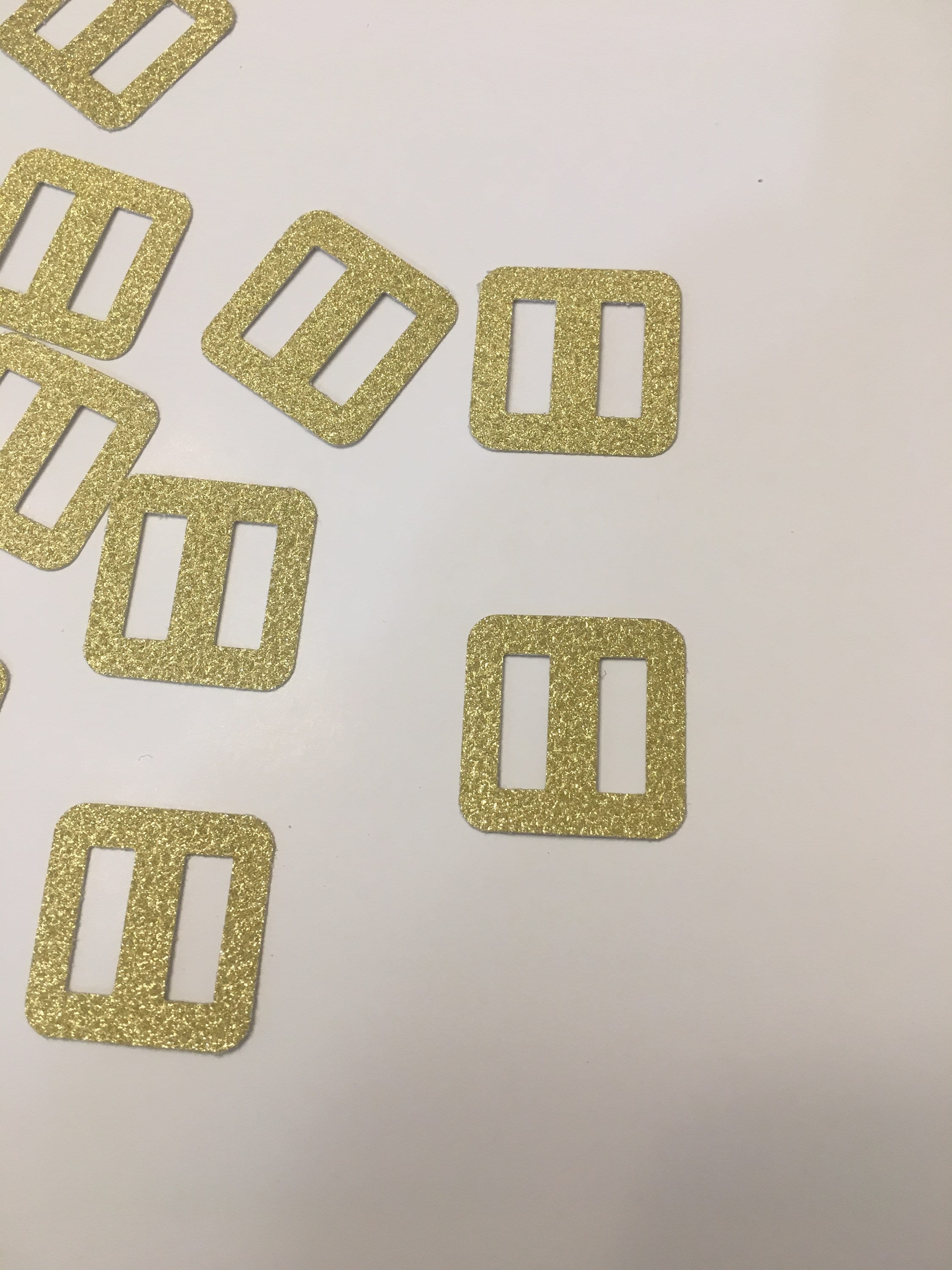 Embellishments, Santa Belt Buckle, 20 Gold Paper Buckles 3/4 by 3/4,for ...