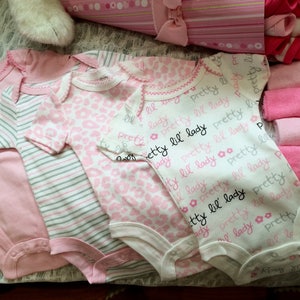 Baby Gift Set Baby Wash Cloth Bouquet Shower Gift + Cupcake Box With 4 ...