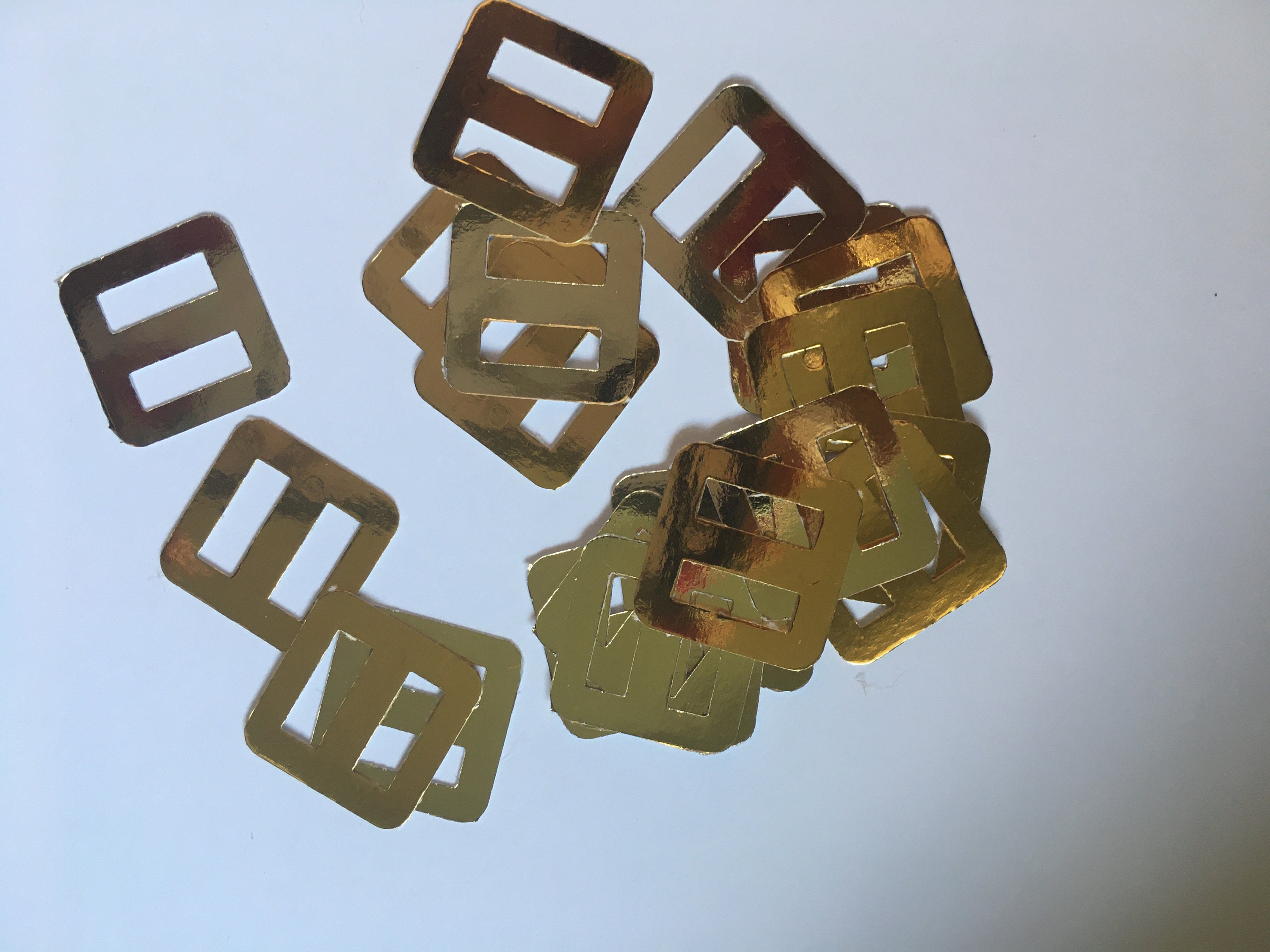 Embellishments, Santa Belt Buckle, 20 Buckles Paper 3/4" by 3/4 ...