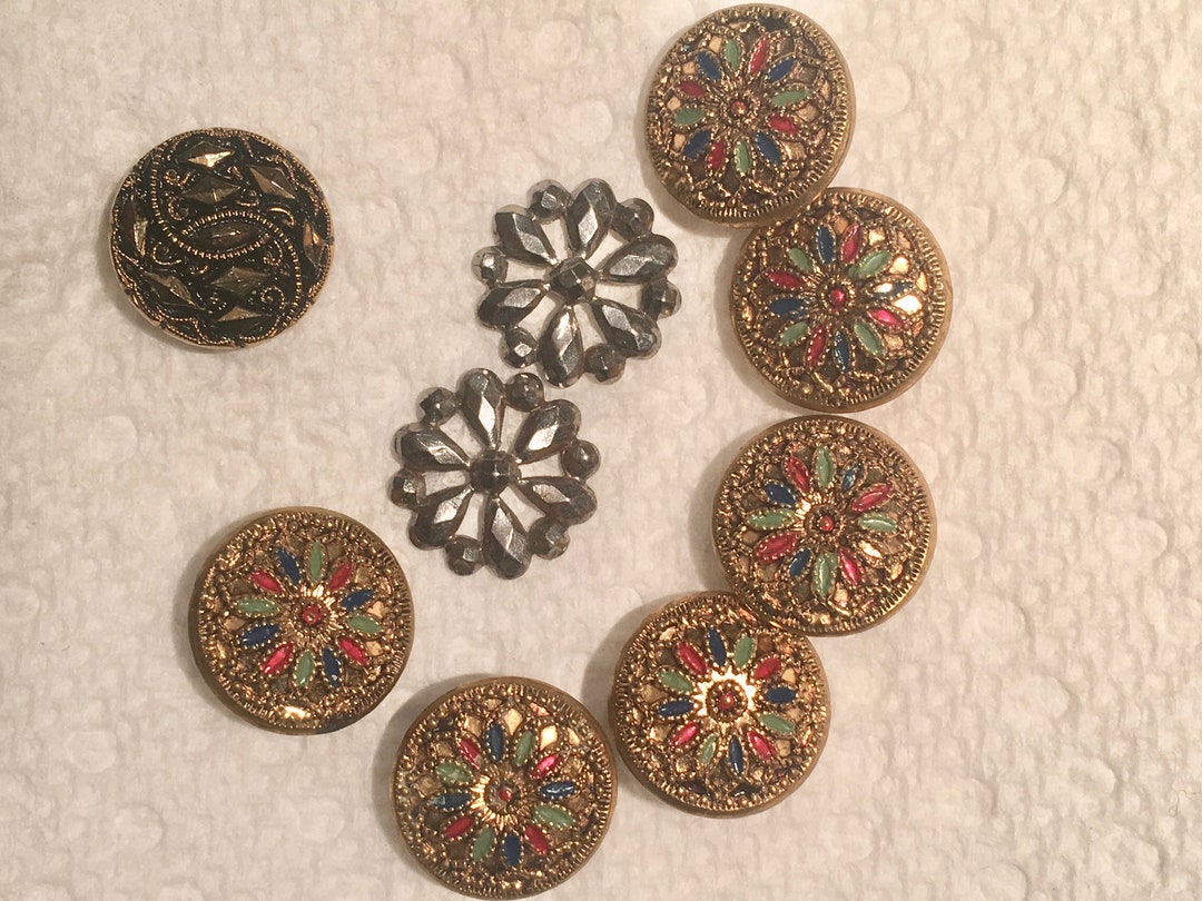 Lot Antique Vintage Buttons, Metal Backs, Black Glass, Filigree ...