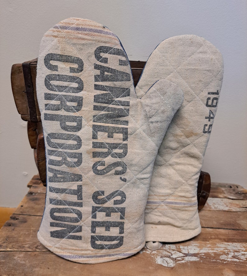 Vintage Seed Sack Oven Mitt Set | Canners Seed Corp Vintage Seed Feed ...