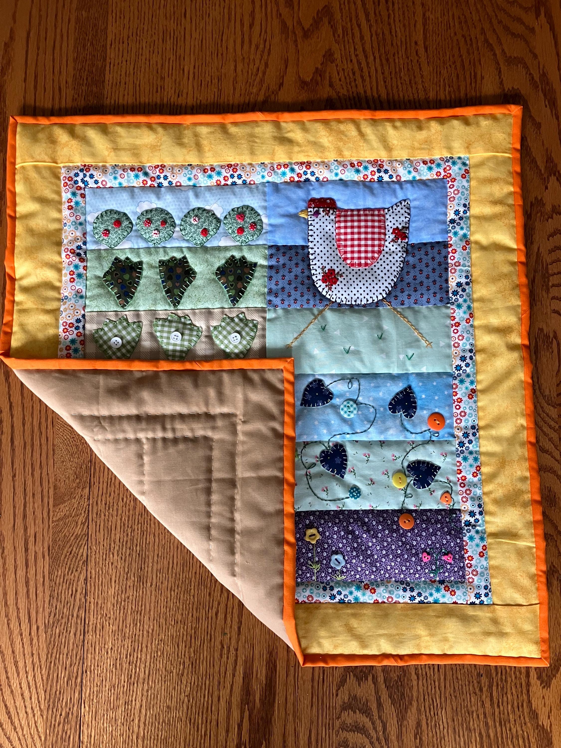 Hand Quilted Chicken Wall Hanging, Primitive Wall Quilt, Rustic ...