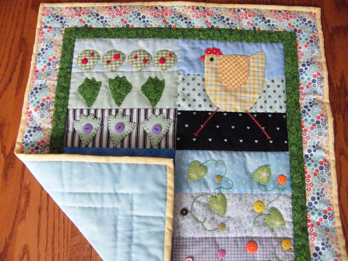 Hand Quilted Chicken Wall Hanging, Primitive Wall Quilt, Rustic ...