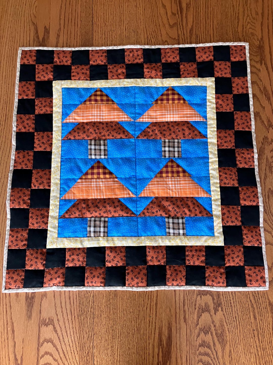 Quilted Pine Tree Wall Hanging, Quilted Pine Tree Table Topper ...