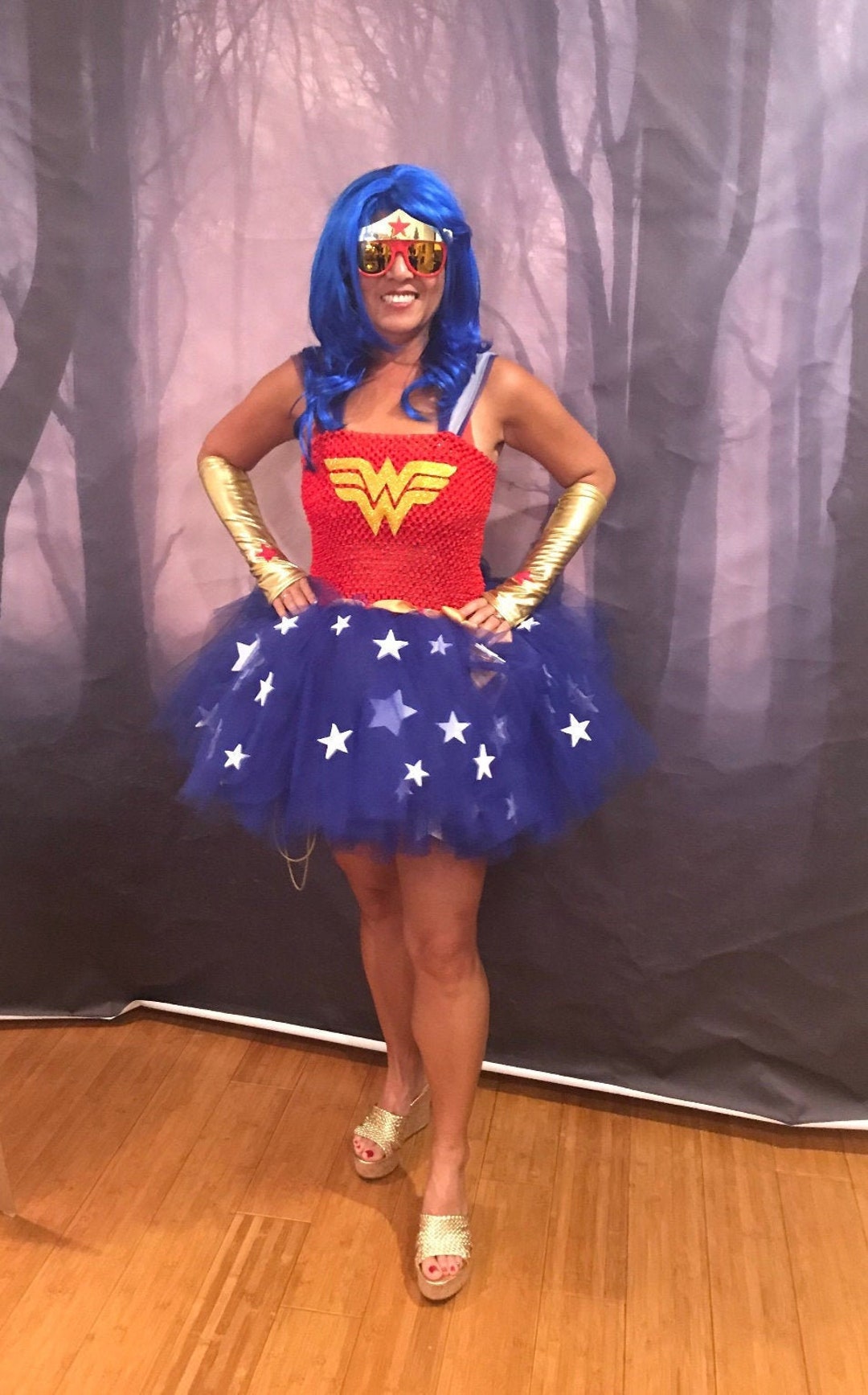 Adult / Ladies / Women's Wonder Woman Costume W Lasso, Crown, & Cuffs ...