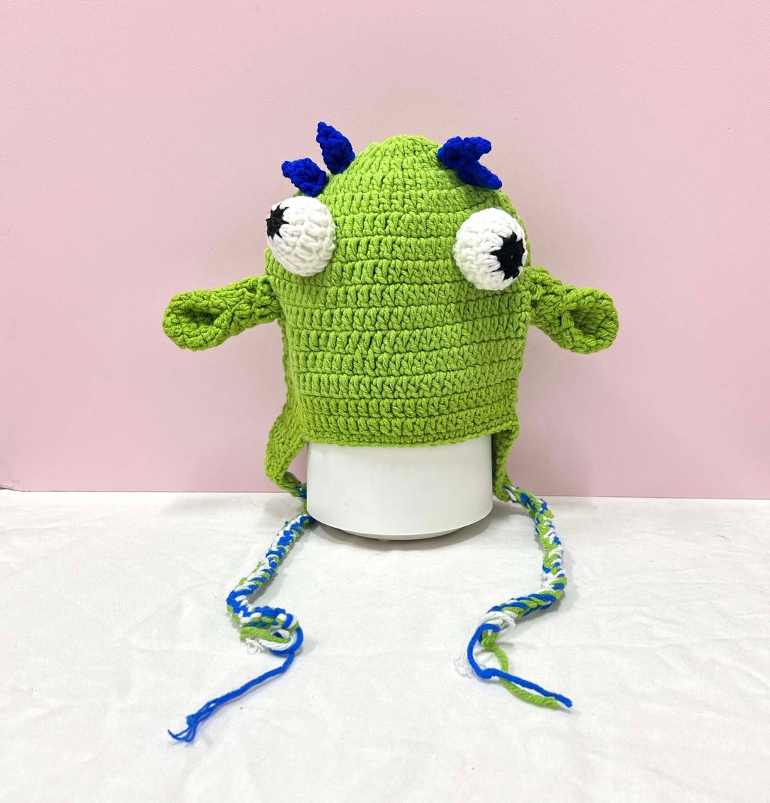 Handmade Big Eyes Monster Wool Hat: Funny Crochet Hat for Kids & Adults ...
