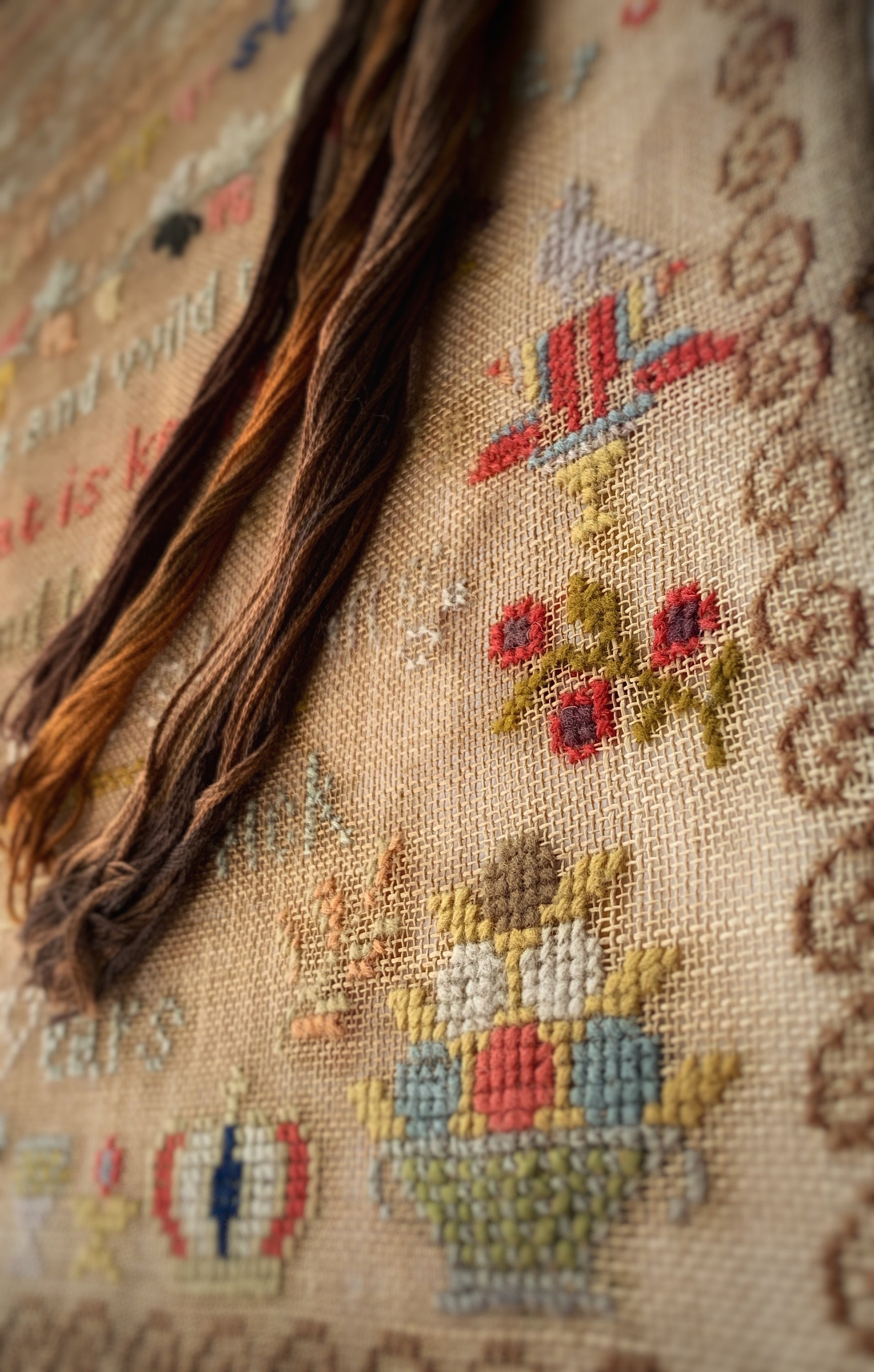 Lucky Sampler PDF Chart — Lucy Beam