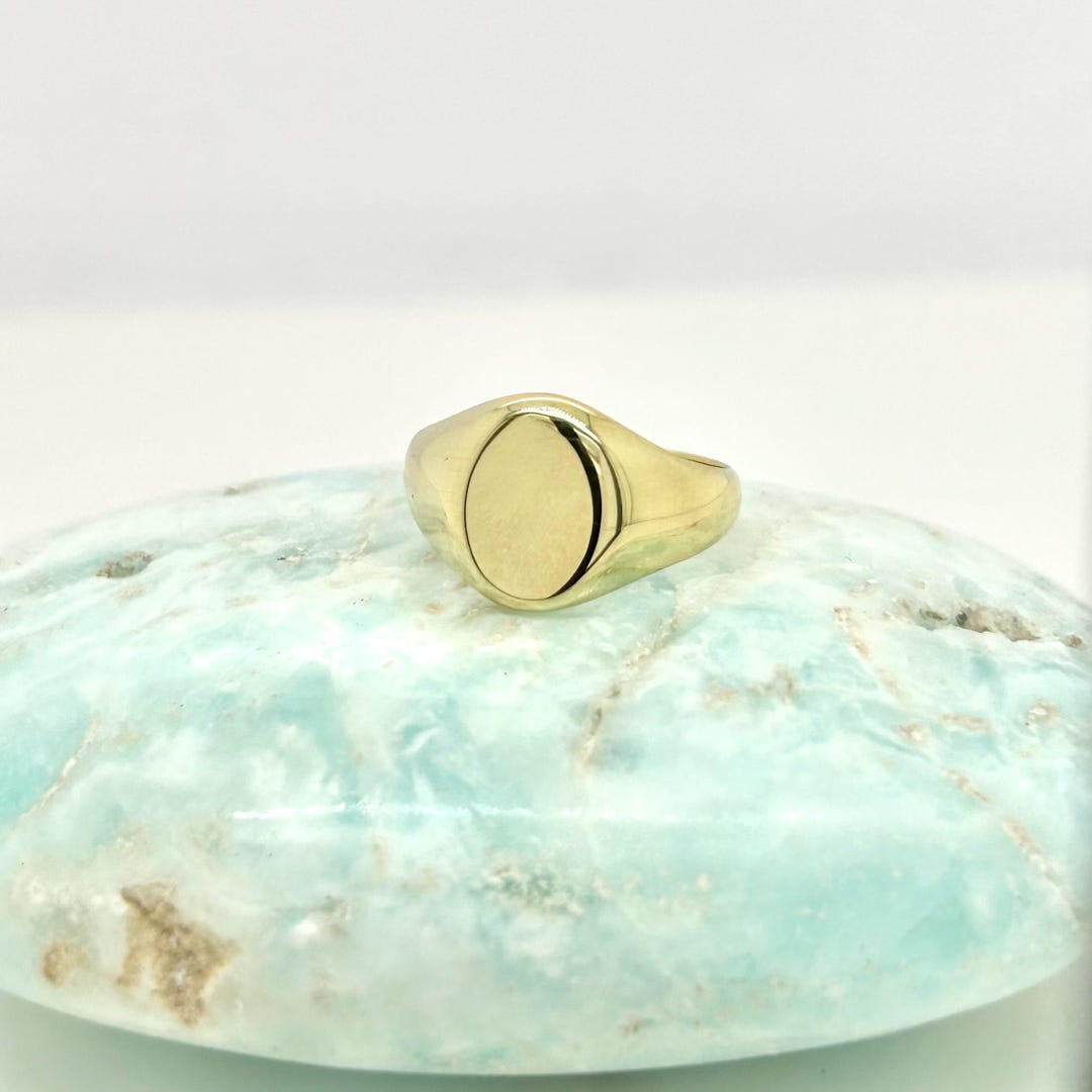 Solid Gold Oval Signet Ring, 10k Gold Initial Ring Size 5 - Etsy