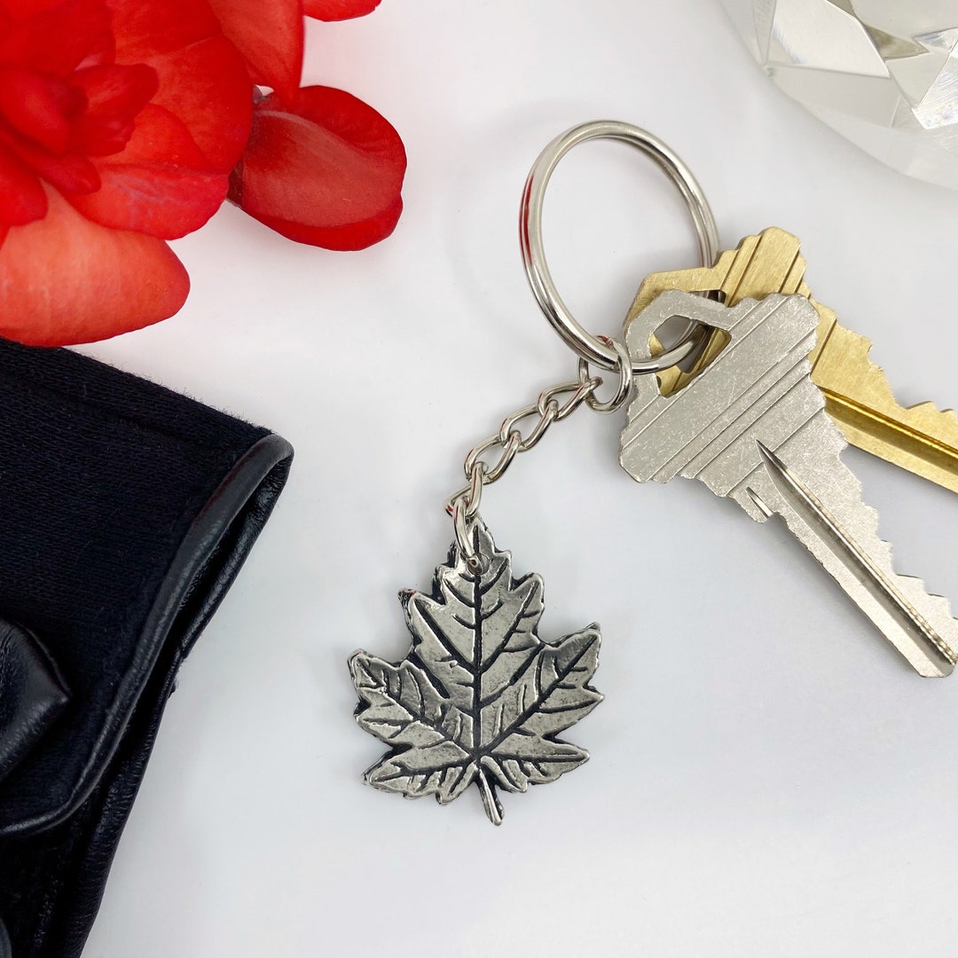 Maple Leaf Keychain - Pewter Canada Key Holder - Metal Decoration for ...