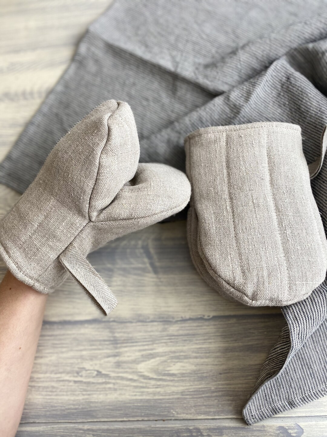 Raw Linen Oven Gloves Set of 2, Linen Mitts Set of 2 - Etsy