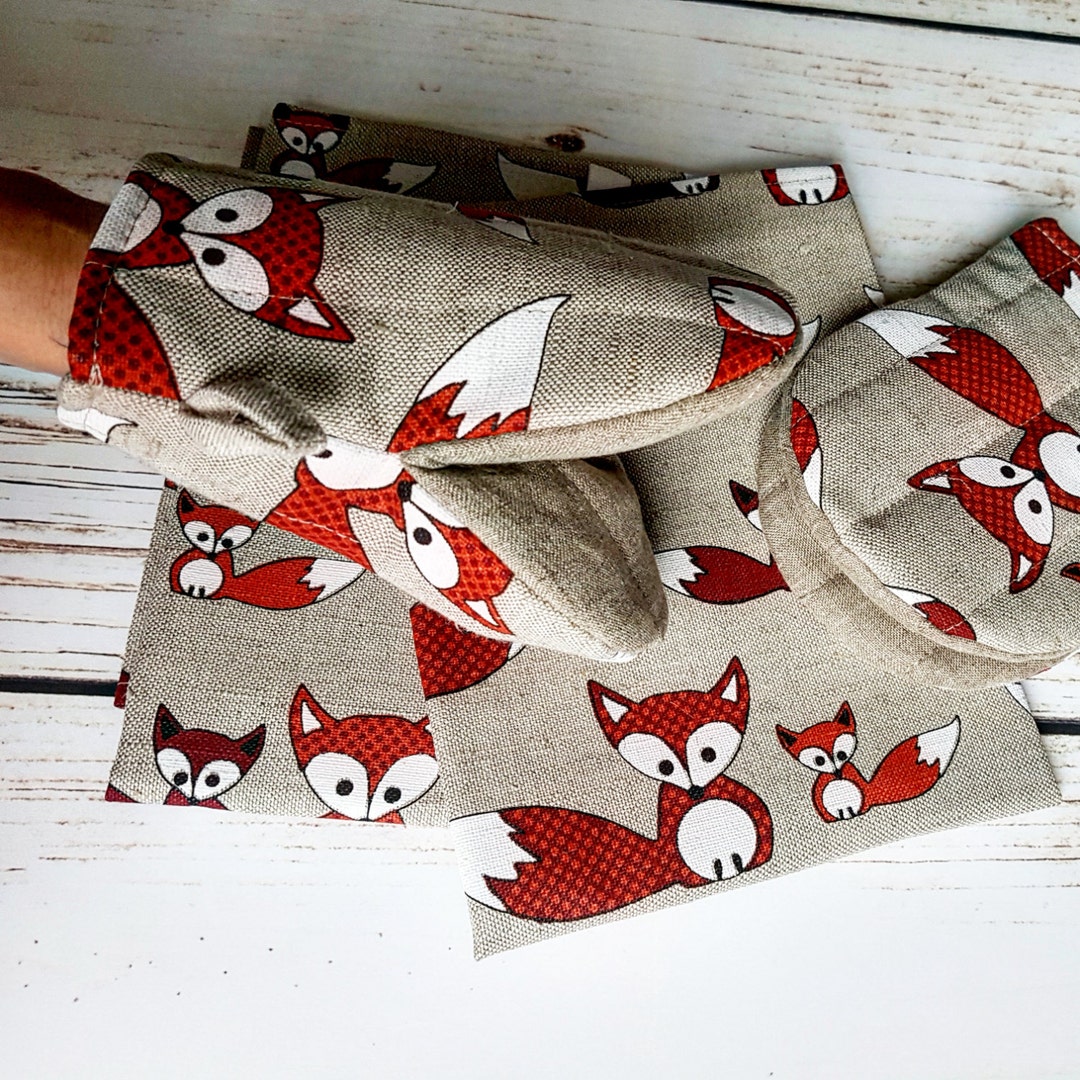 Linen Oven Gloves and Kitchen Towels, Set of 2 Tea Towels and 2 Linen ...