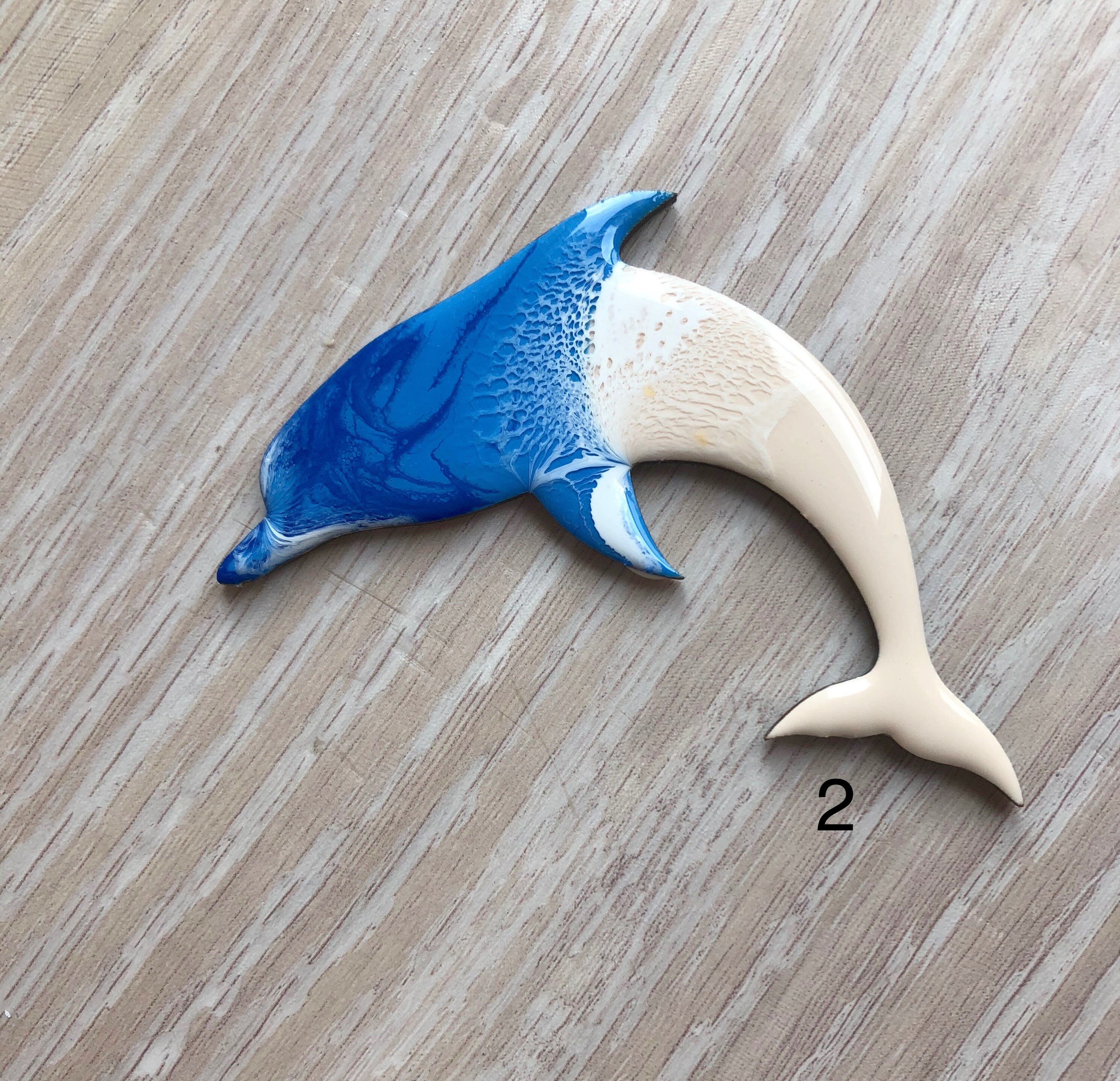 Dolphin Magnet