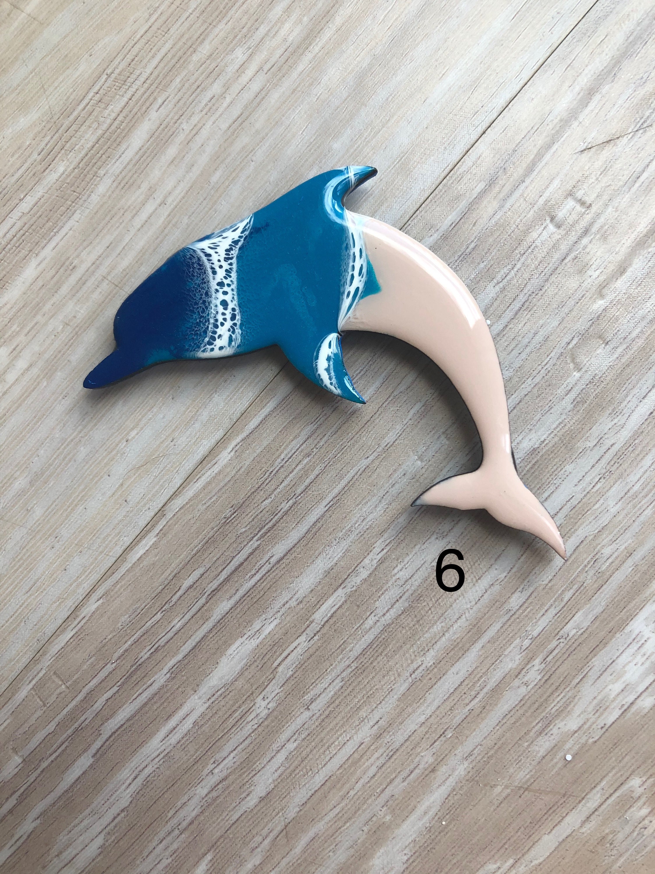 Dolphin Magnet