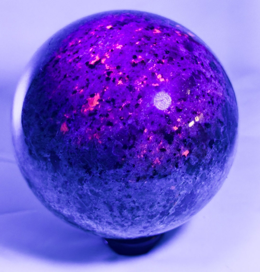 Yooperlite Sphere 4.4" and Weighs 4.14 Pounds - Etsy