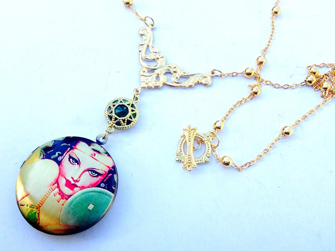 Gypsy Queen Fortune Teller Brass Locket on 20 1/2 brass chain w/ Raw ...