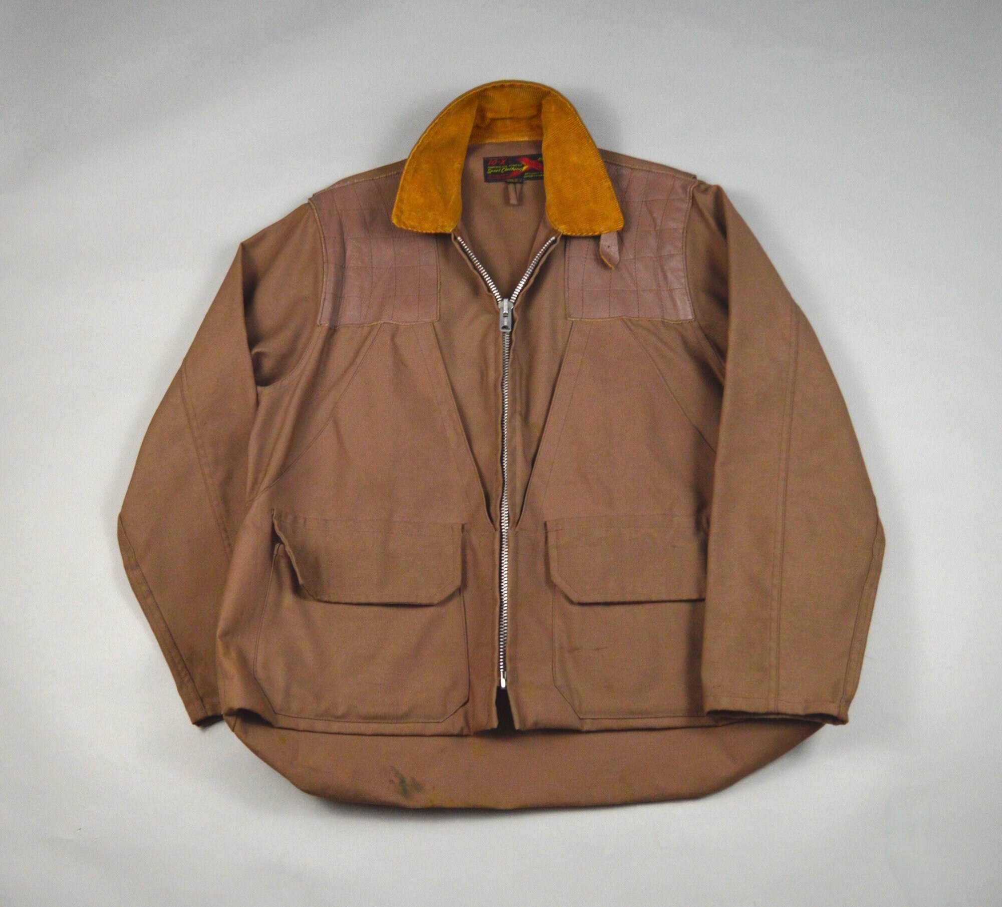 Vintage 1960s Hunting Coat W/game Pouch by 10X Size 44 / XL - Etsy