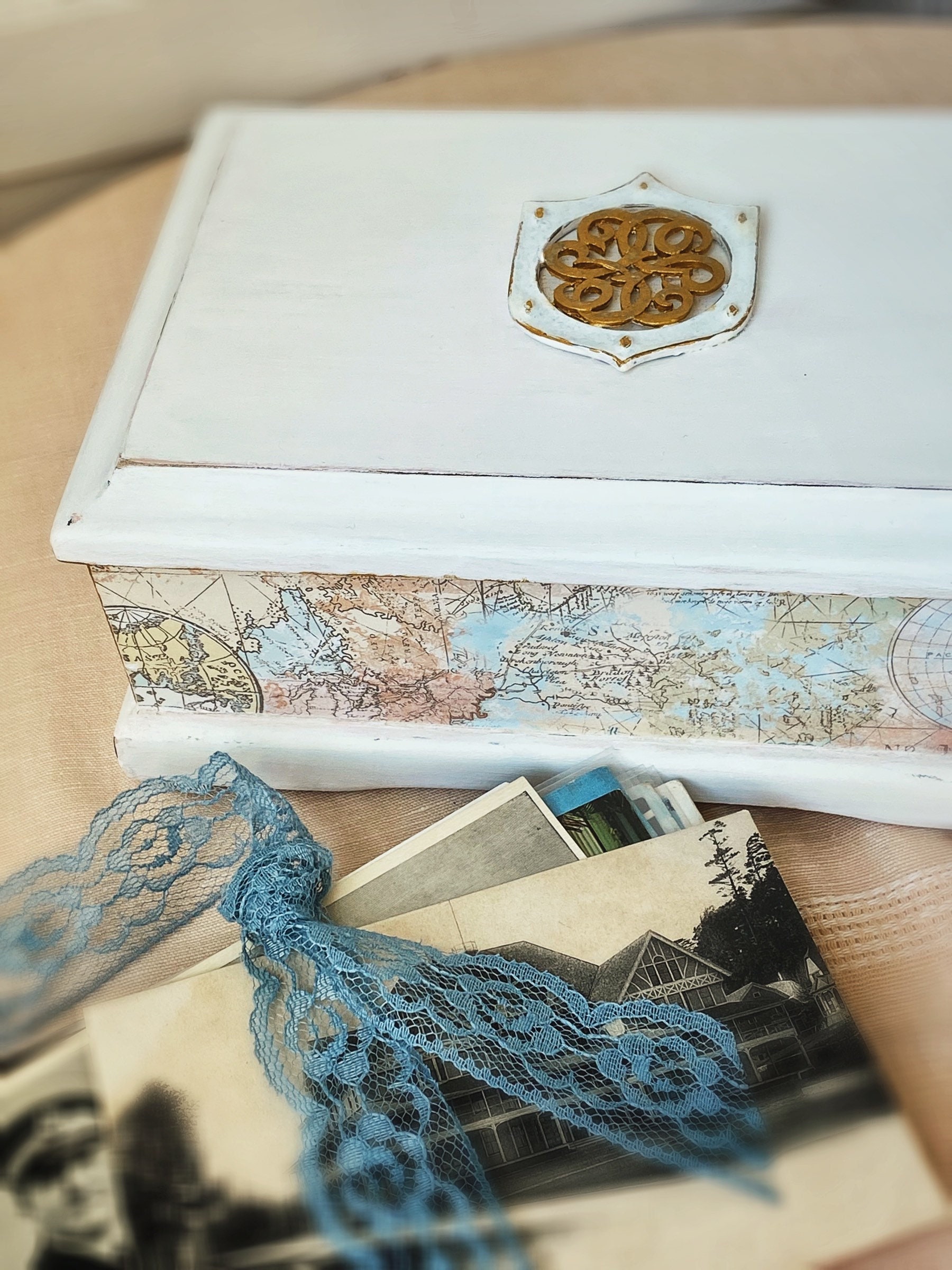 Old World Trinket Box Vintage Treasure Box Vintage Wooden - Etsy