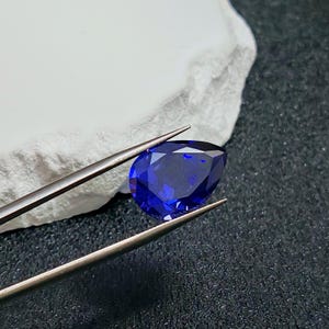 Sapphire Pear Shaped Faceted Gemstone Teardrop Cut Sapphire Gem ...
