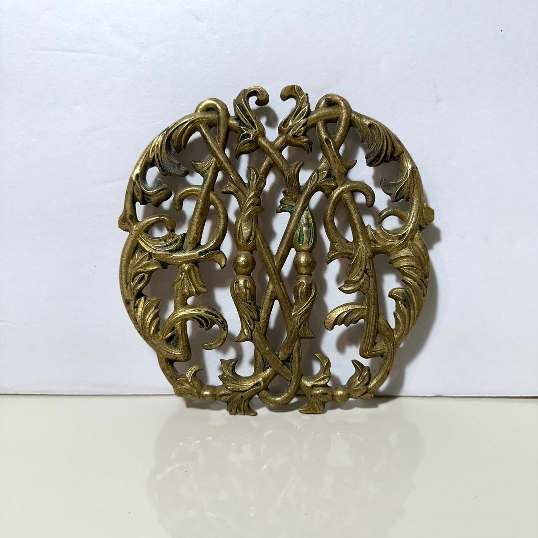 Vintage Trivet Hot Plate of Colonial Williamsburg Cypher in Solid Brass ...