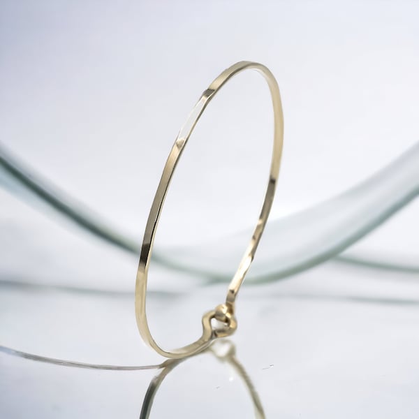 Minimalist Bangle - Etsy