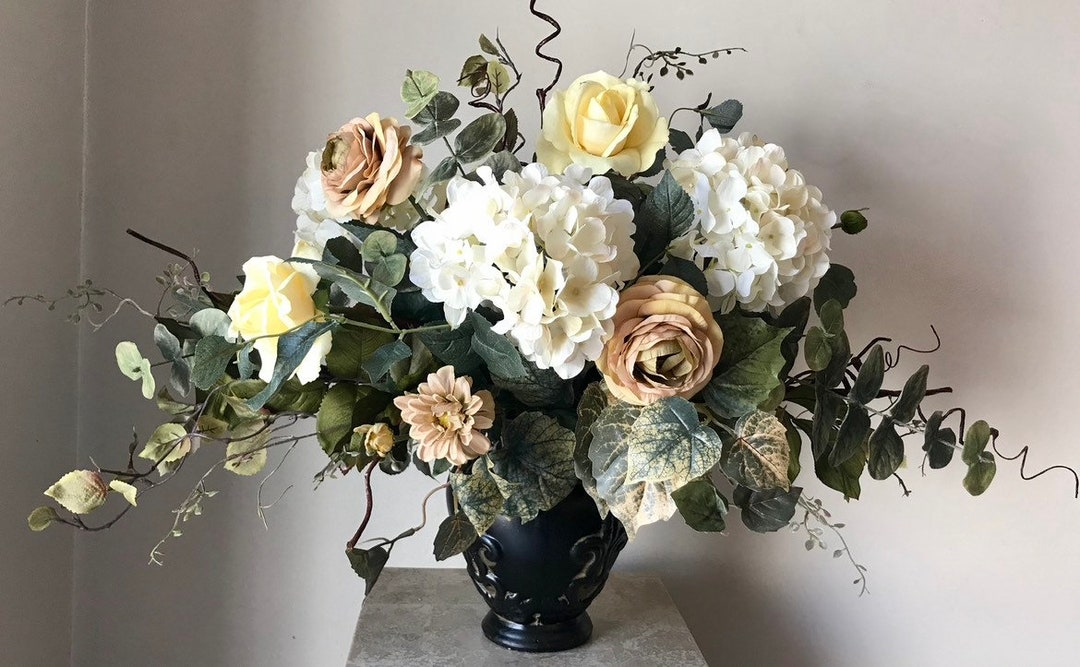 ROMAN BEAUTY yellow Centerpiece Traditional Tuscan Anytime - Etsy