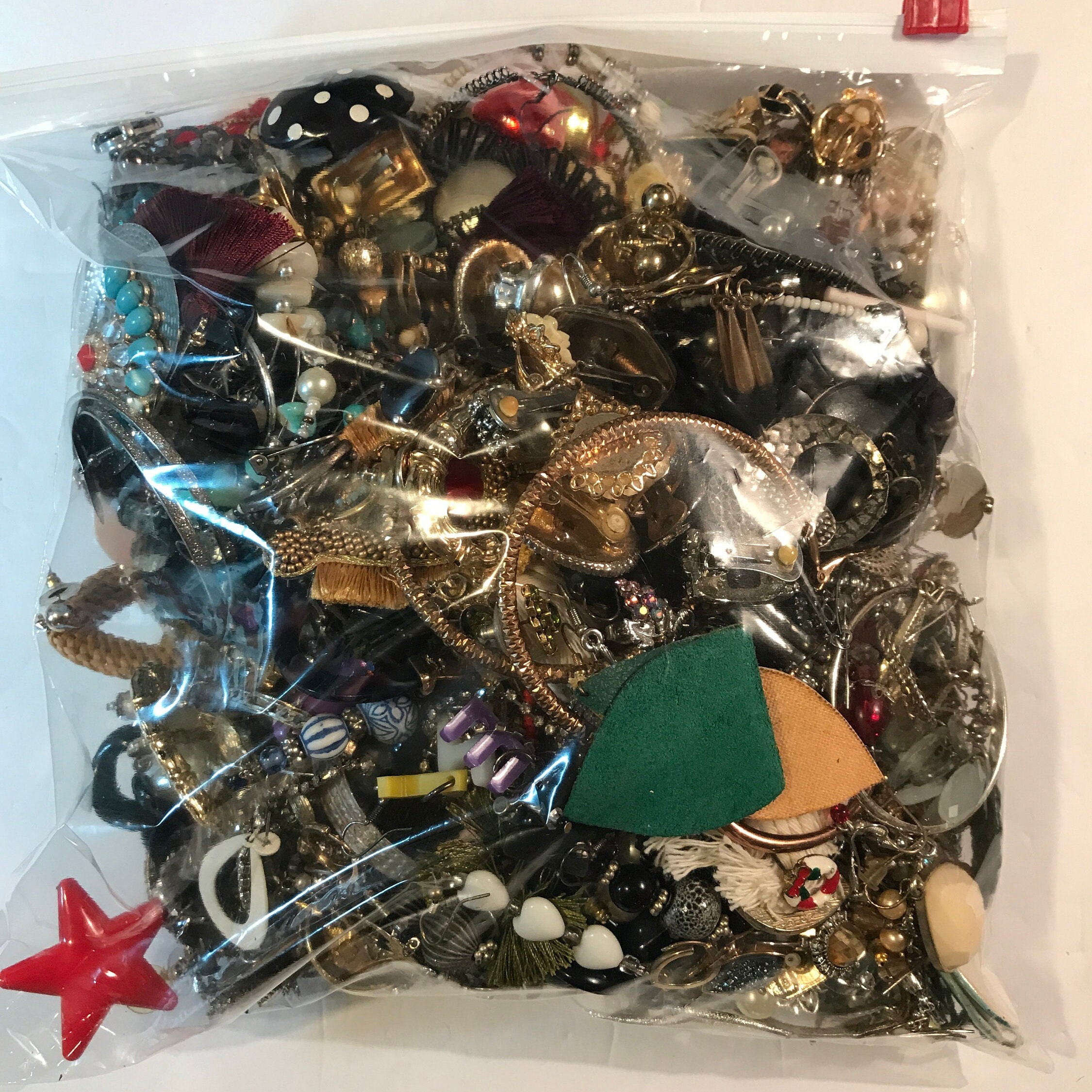 5 Pounds Earrings Lot Vintage to Modern Pierced & Clip-on Mixed Media ...