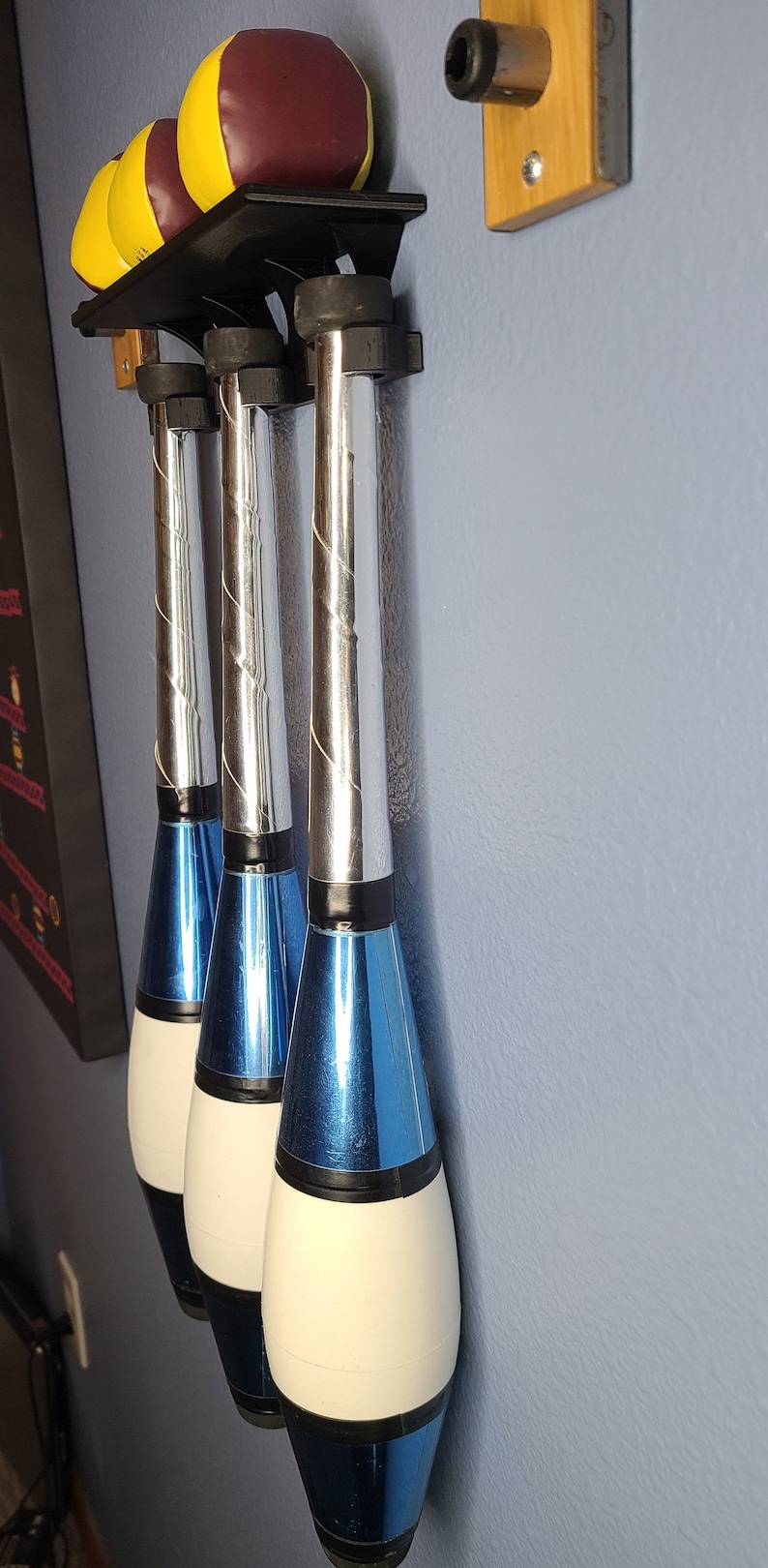 Juggling Prop Club Holder Rack With Shelf for Juggling Balls 3D Print ...